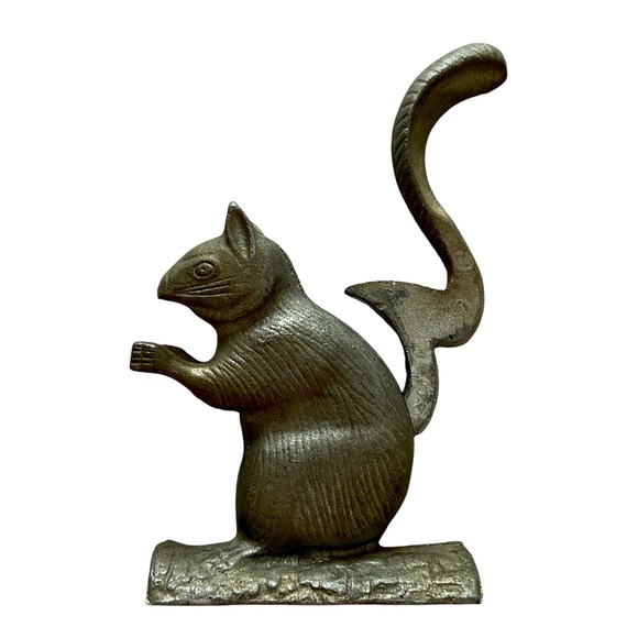 Unbranded | Kitchen | Vintage Squirrel Solid Heavy Cast Aluminum Nut ...